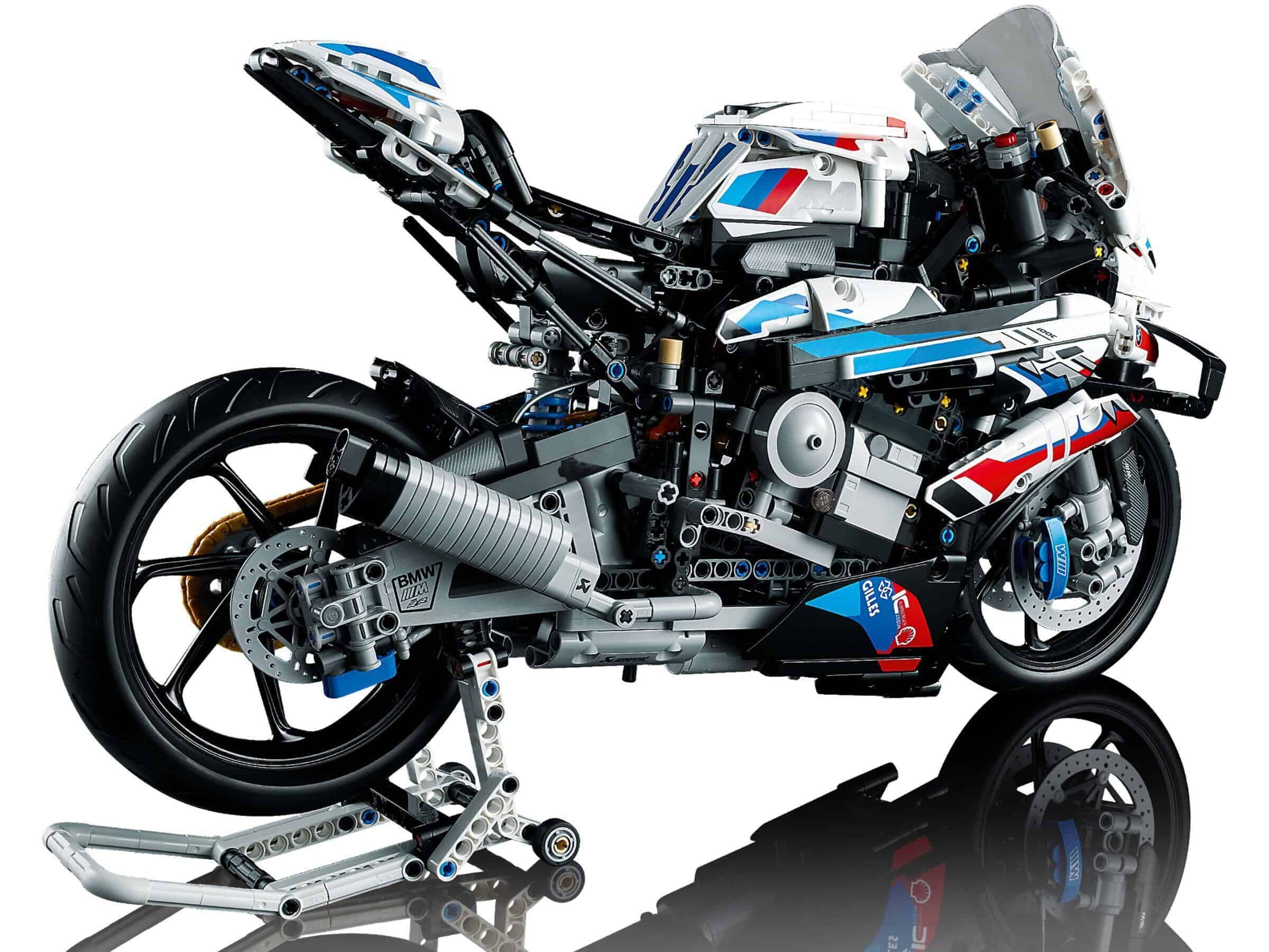 LEGO Technic 42130 BMW Motor M1000 RR - BLOKJESTEHUUR.NL